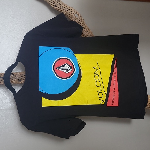 Volcom | Shirts & Tops | Vintage Volcom Tshirt | Poshmark